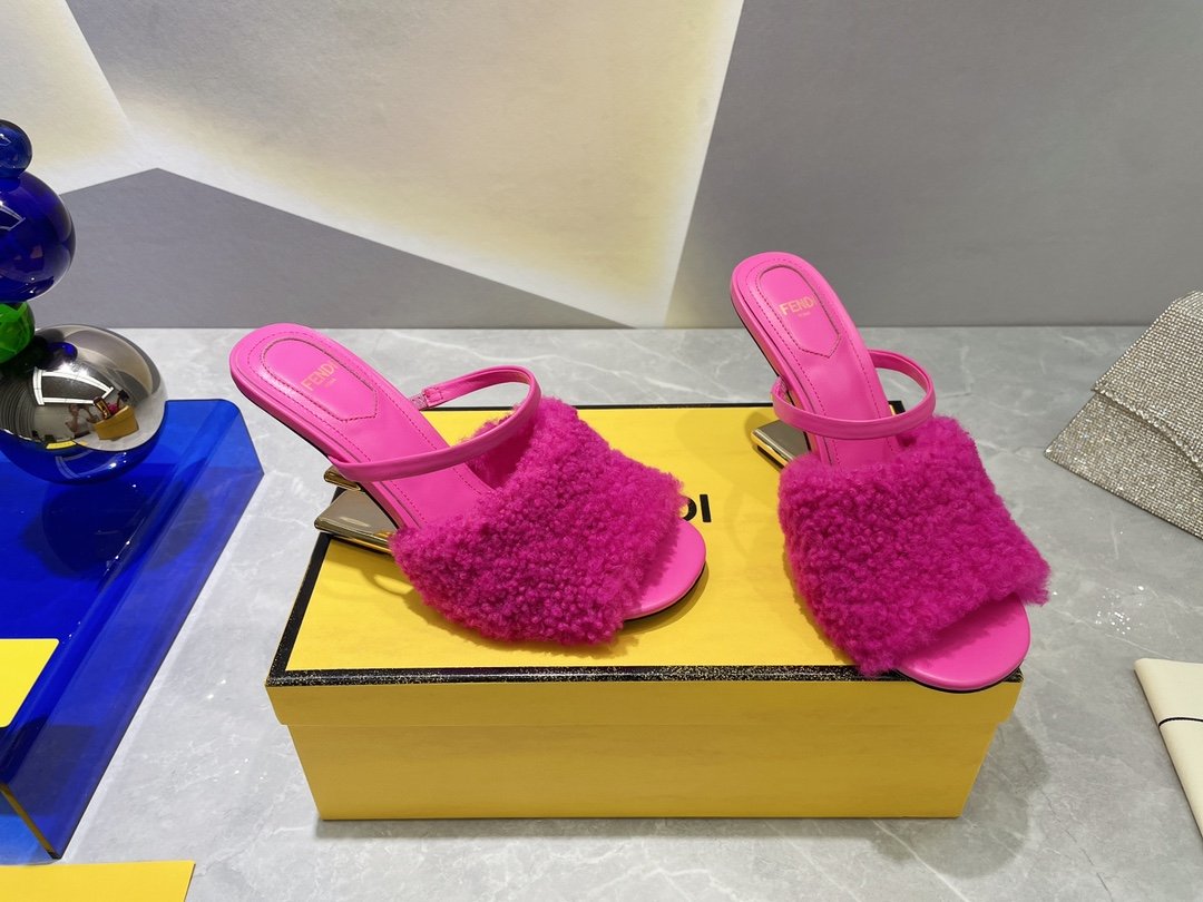Fendi First Pink Sheepskin High-Heeled Sandals For Women